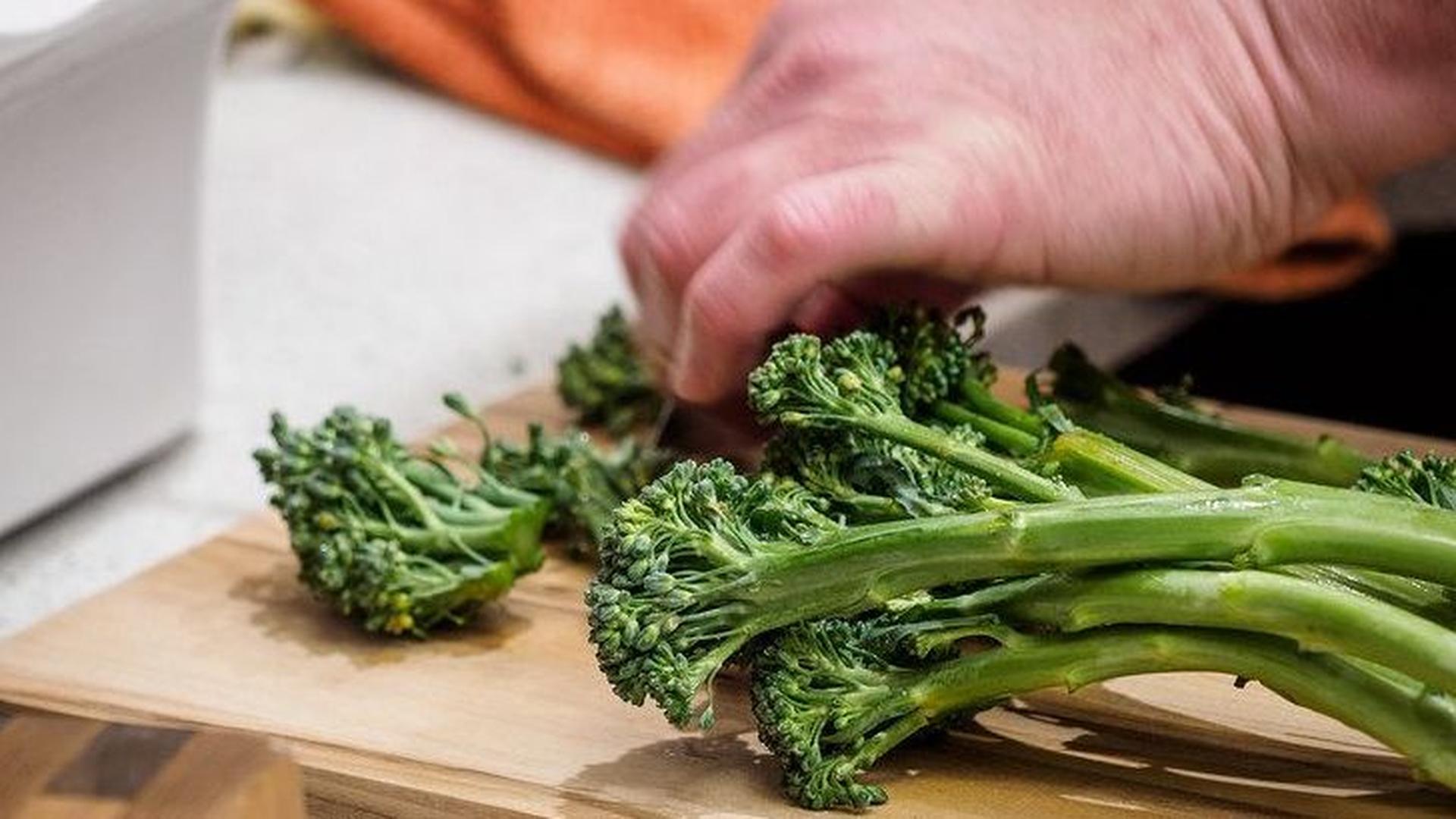 9 cooking mistakes that can spoil healthy meals - dietitians explain