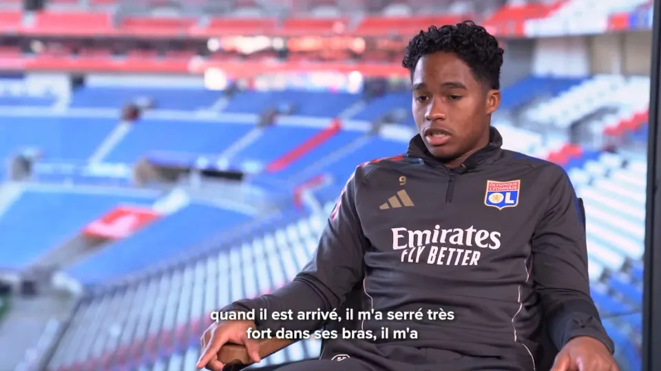 Endrick rendido a Paulo Fonseca: "Grande treinador. É um paizão para mim"