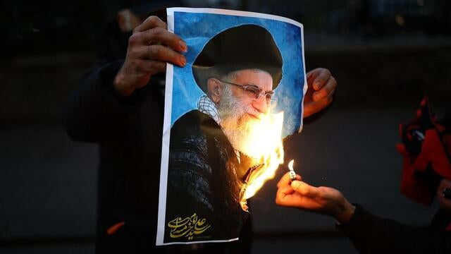 World awaits Iran's response to anti-government protests as Trump ...