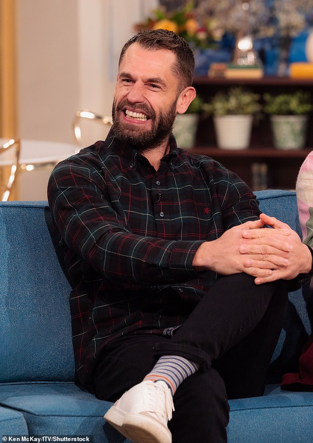 Emmerdale's Kelvin Fletcher floors fans with rare pic of lookalike brother