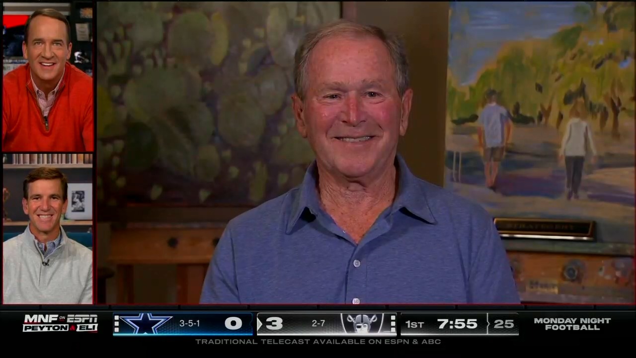 Eli Manning has favorite ManningCast guest