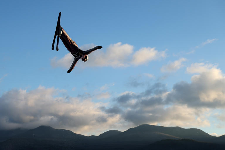 Hurry up and wait: College football needs to change its calendar