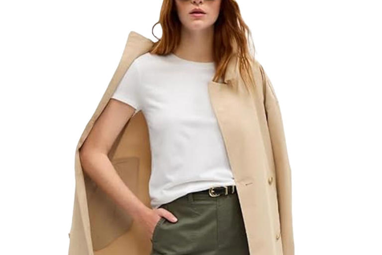 Amanda Seyfried's latest casual outfit used a genius, stylist-approved ...