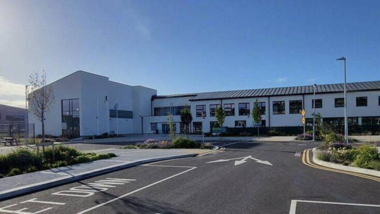 'Absolutely criminal' Cork's largest school campus still has no grass ...