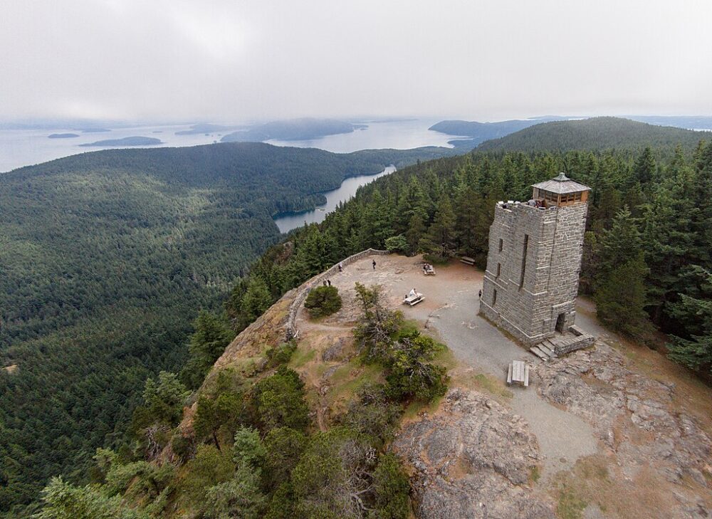 11 scenic towers and lookouts across the US that feel like secret ...