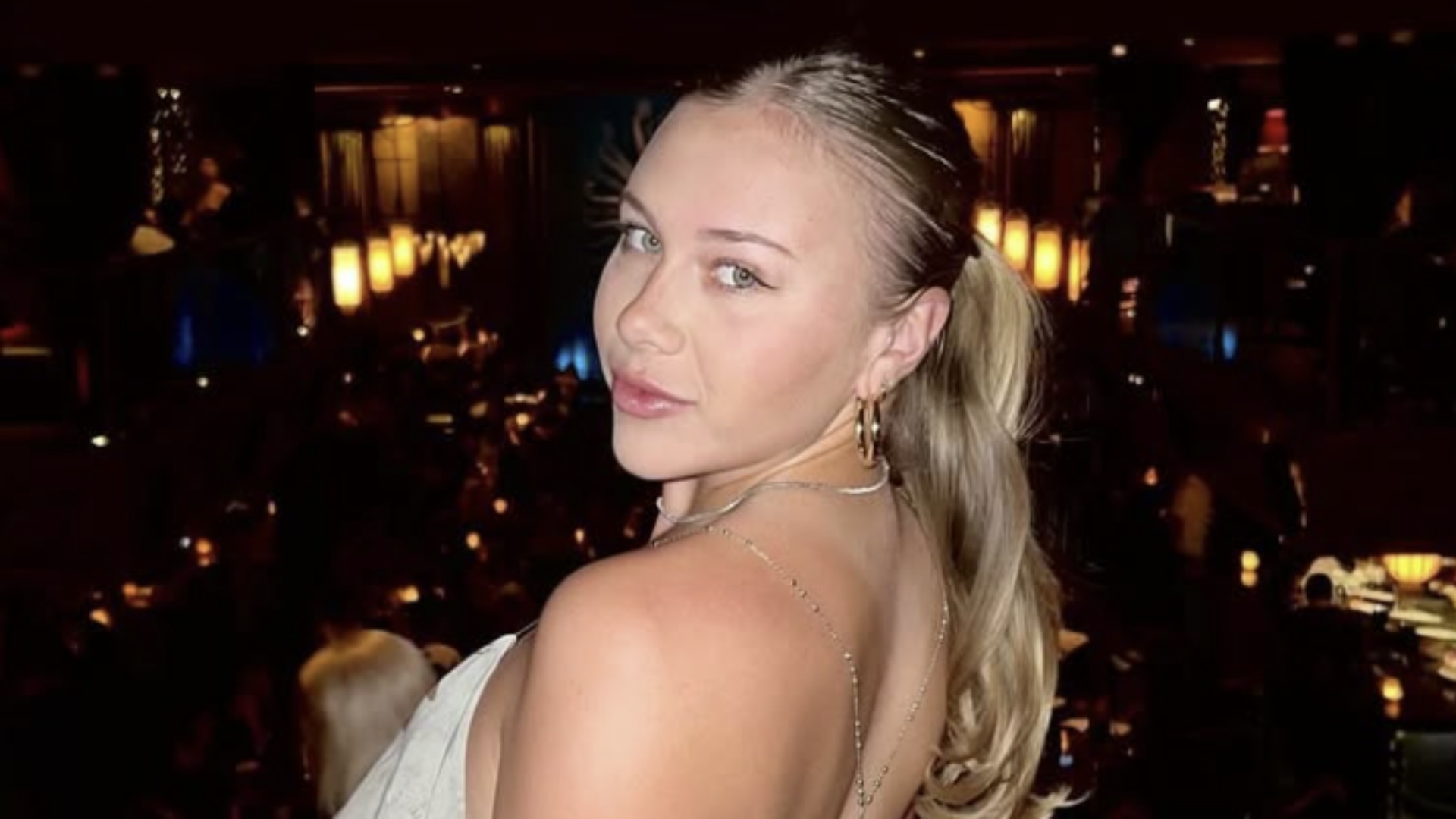 Before the Australian Open, this tennis player is causing a sensation