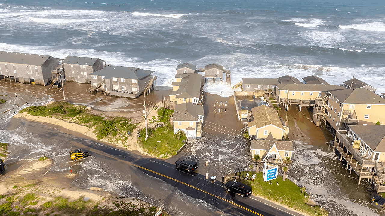 'The road's gone'—1,000 stranded on Outer Banks as entire highway ...