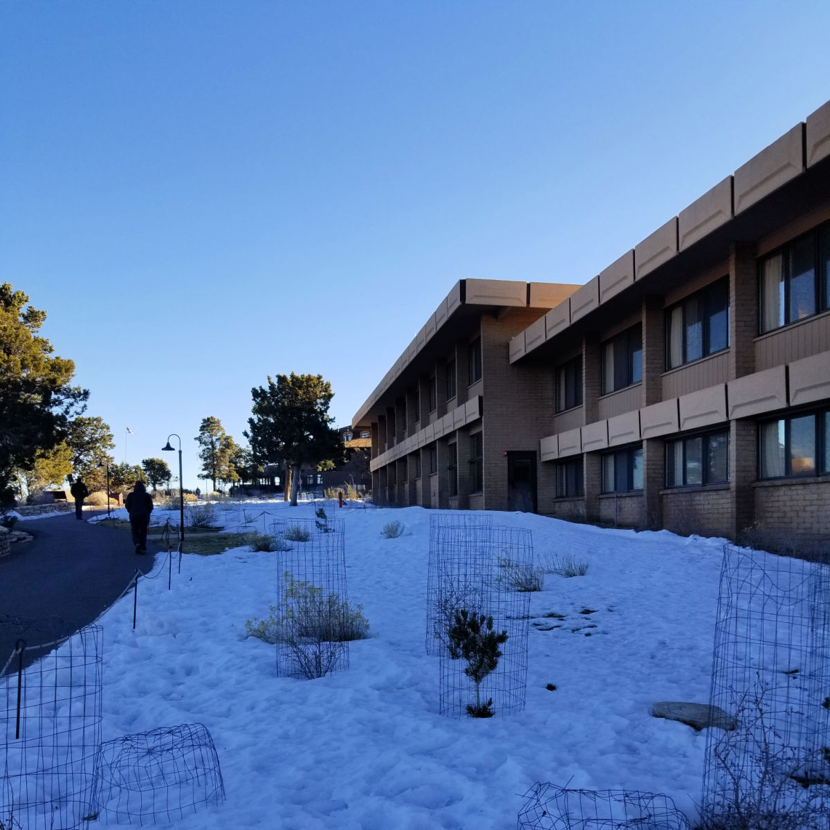 Walk straight from your room to the rim: Kachina Lodge at the Grand Canyon