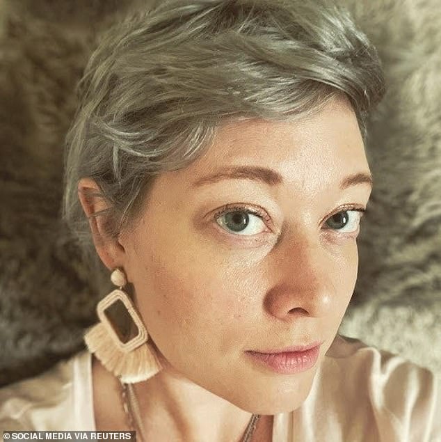 Billionaire Bill Ackman defends $10K donation to ICE agent who shot ...