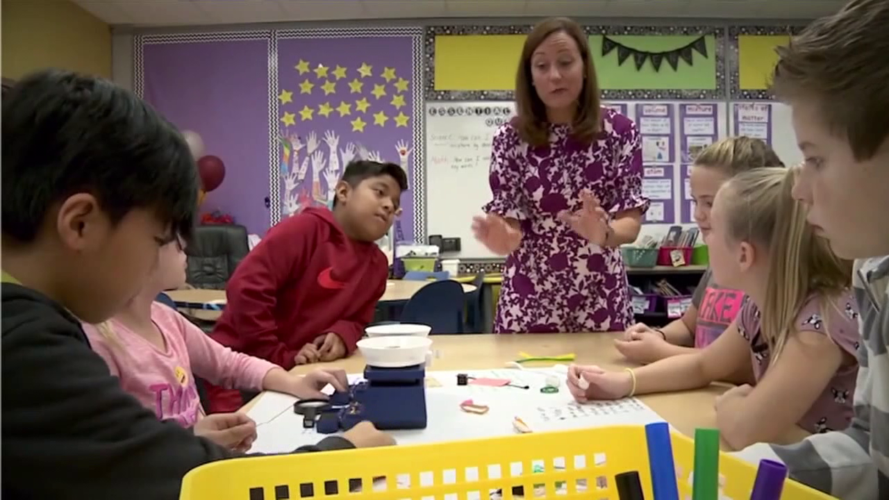 Florida lawmakers weigh new contracts, pay rules as teacher vacancies grow