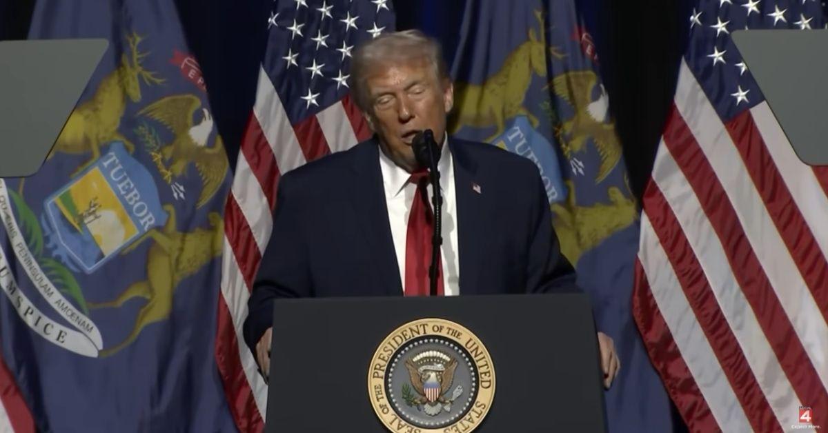 Donald Trump rips Joe Biden as he brags about ignoring the teleprompter ...