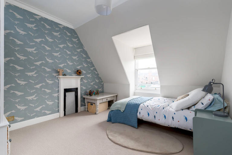 Exceptional five-bedroom double upper Edinburgh property with wonderful ...