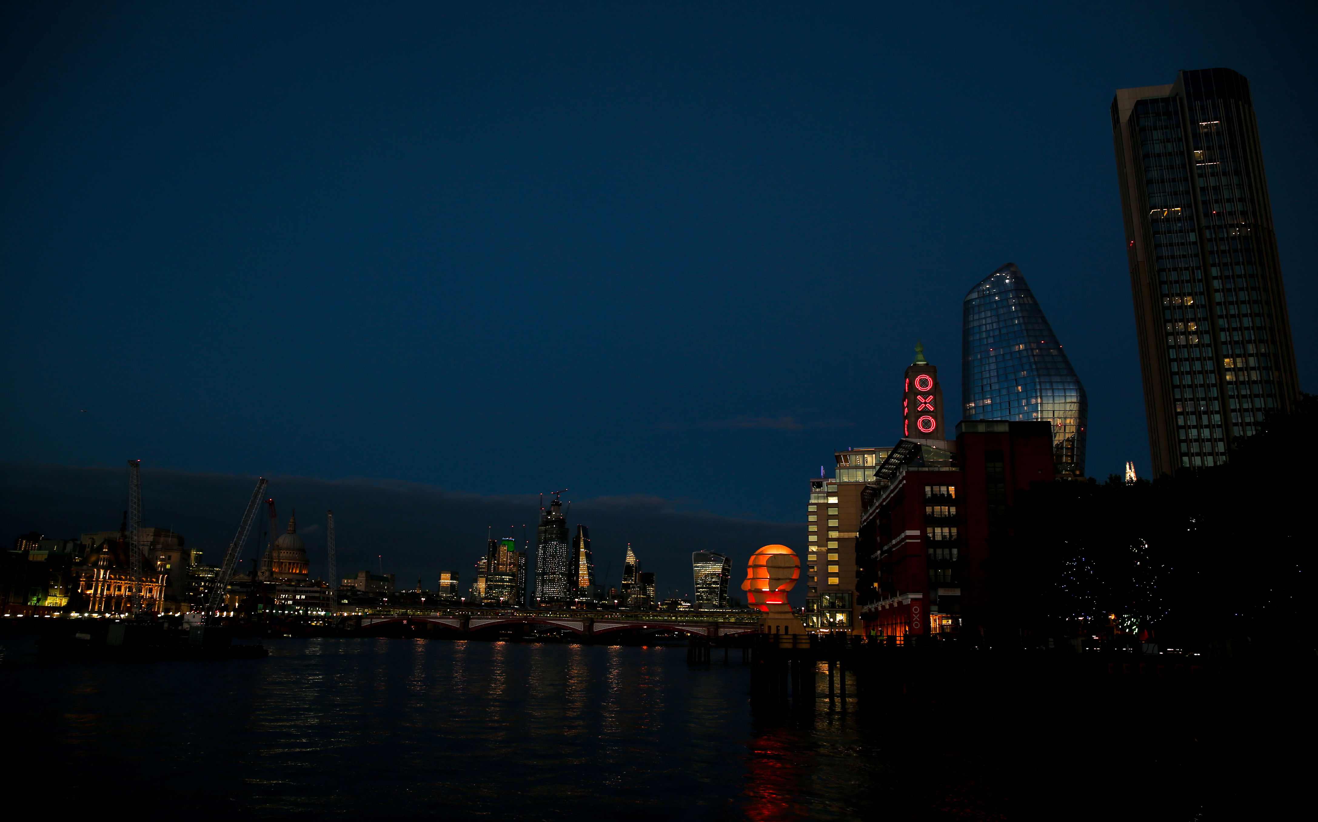 'I hope it's not the end of the world' - Where mysterious flashing ...