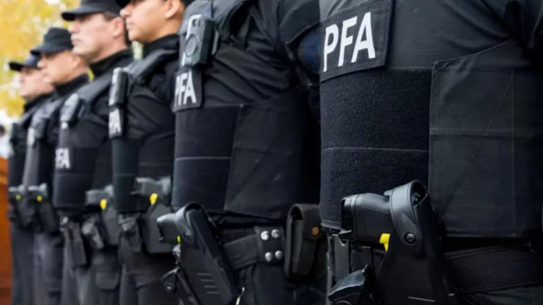 Cuánto cobra un oficial de la Policía Federal en enero de 2026