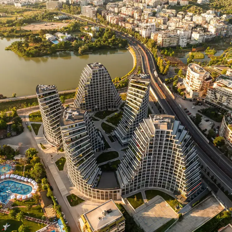 No es Dubái: la ciudad europea de moda para los arquitectos que está ...