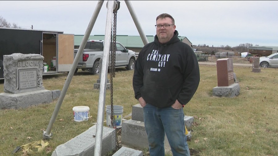 The Cemetery Guy working to preserve Iowans’ history