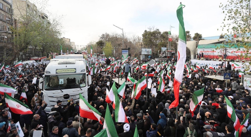 Número de mortos no Irão será já superior a três mil