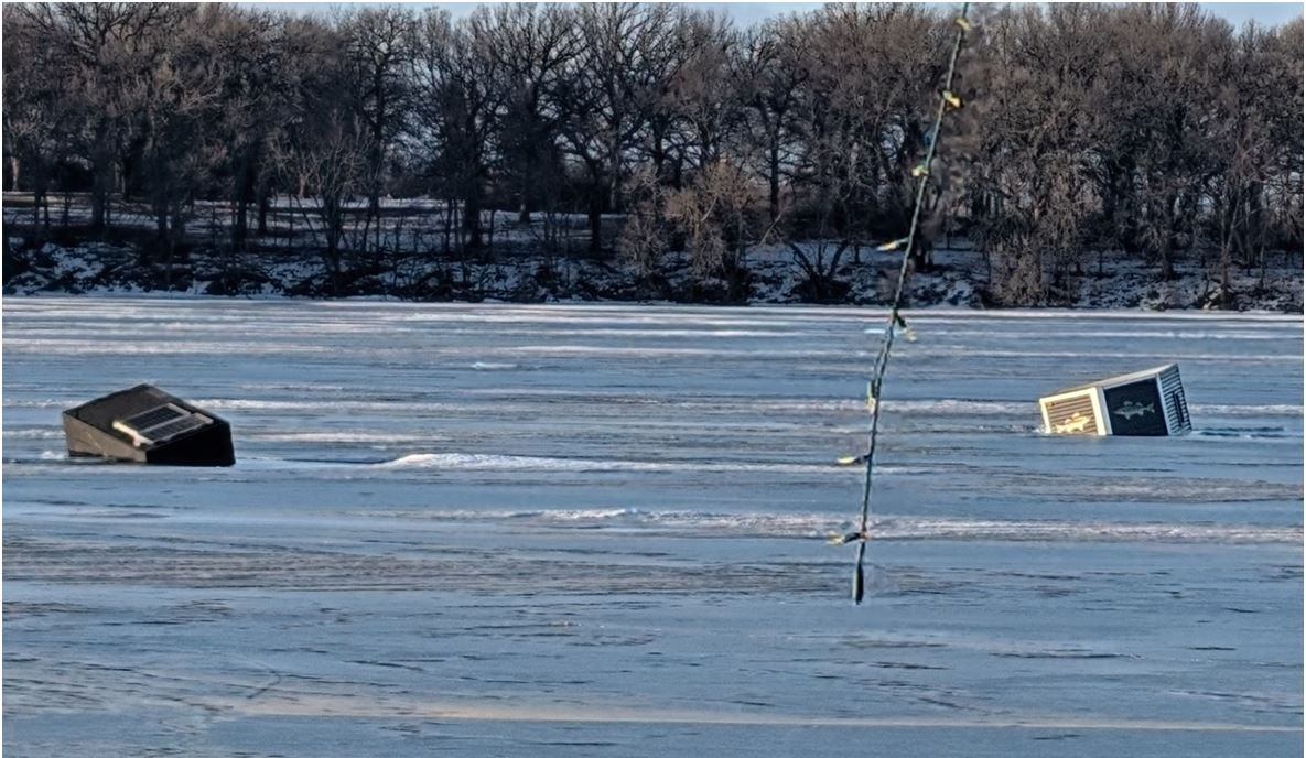 Ice houses partially fall into lake; sheriff’s office restricts traffic