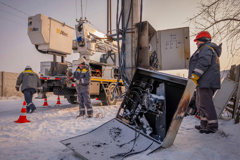 Ukraine live: Zelensky says peace agreement could be signed at Davos