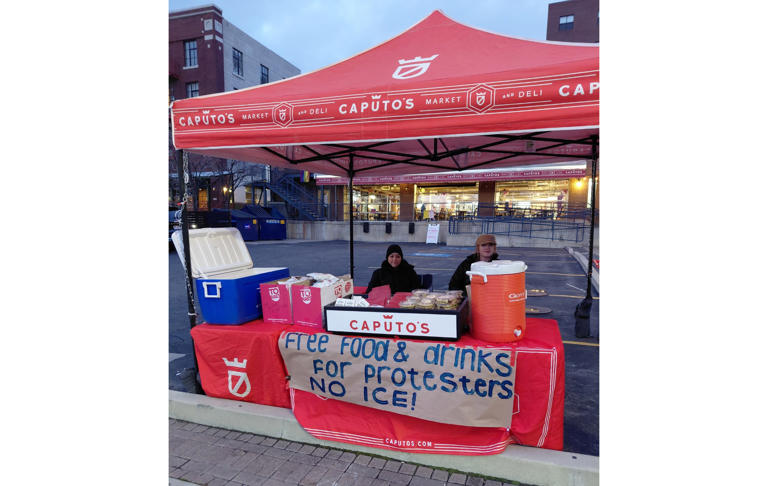 An SLC business supported an anti-ICE protest. Bad reviews followed ...