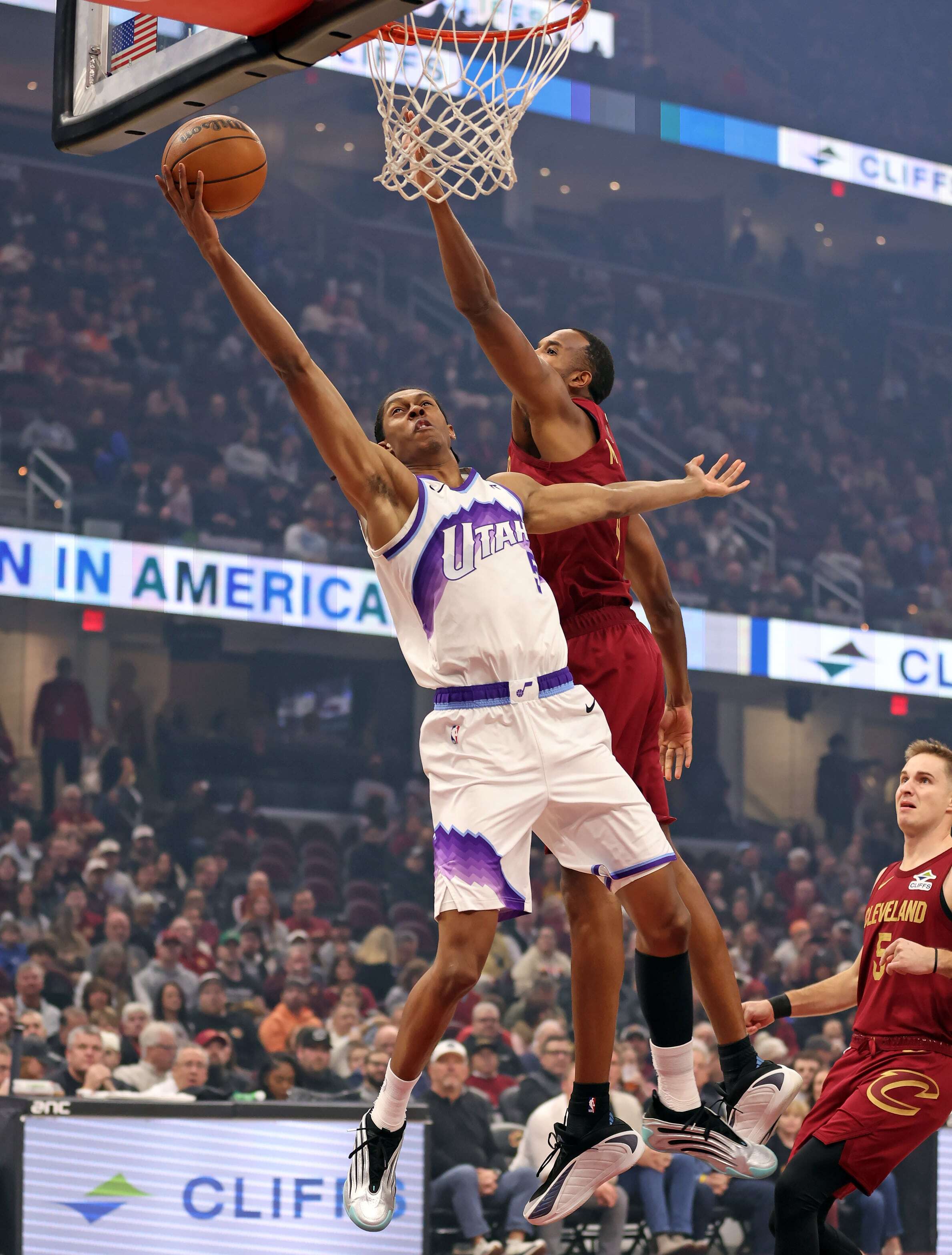 De’Andre Hunter’s prolonged slump could cause Cavs to look toward trade ...