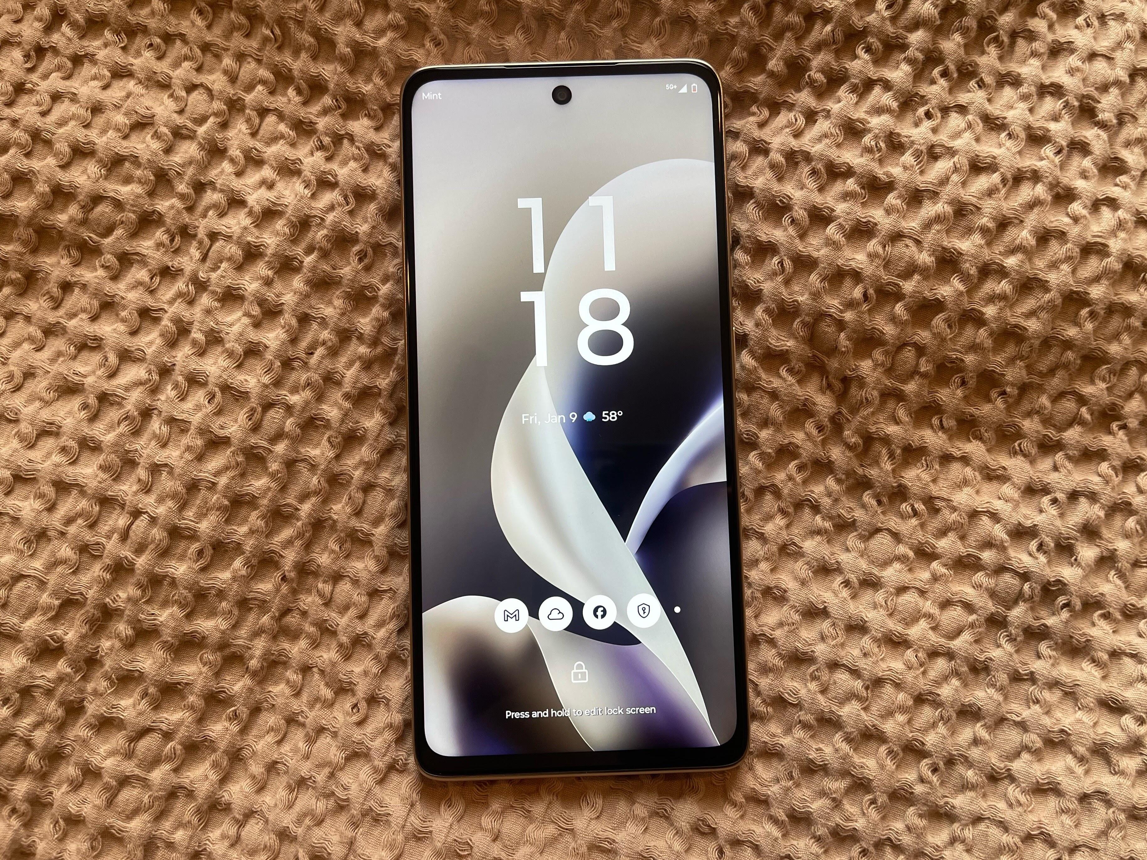 Unboxing the $300 Moto G Power for 2026 in Pantone Pure Cashmere