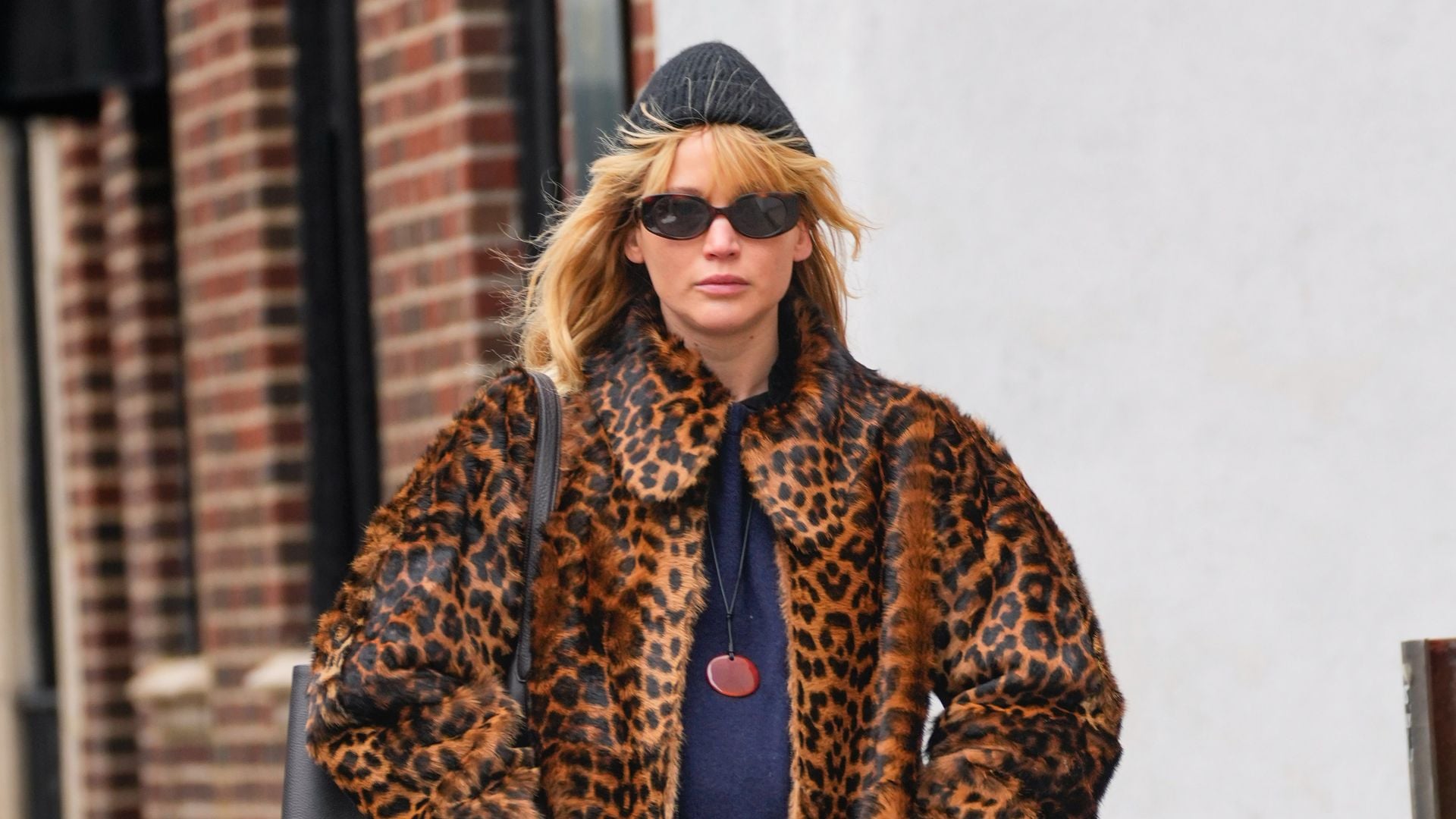 Cómo llevar 'animal print' de manera pulida, a la Jennifer Lawrence