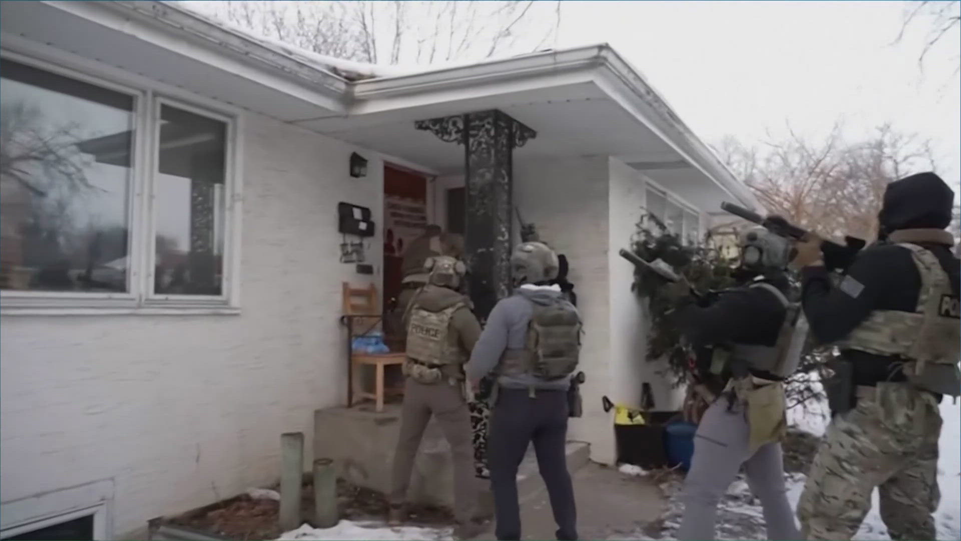 Anti-ICE protests intensify in Minneapolis 1 week after shooting