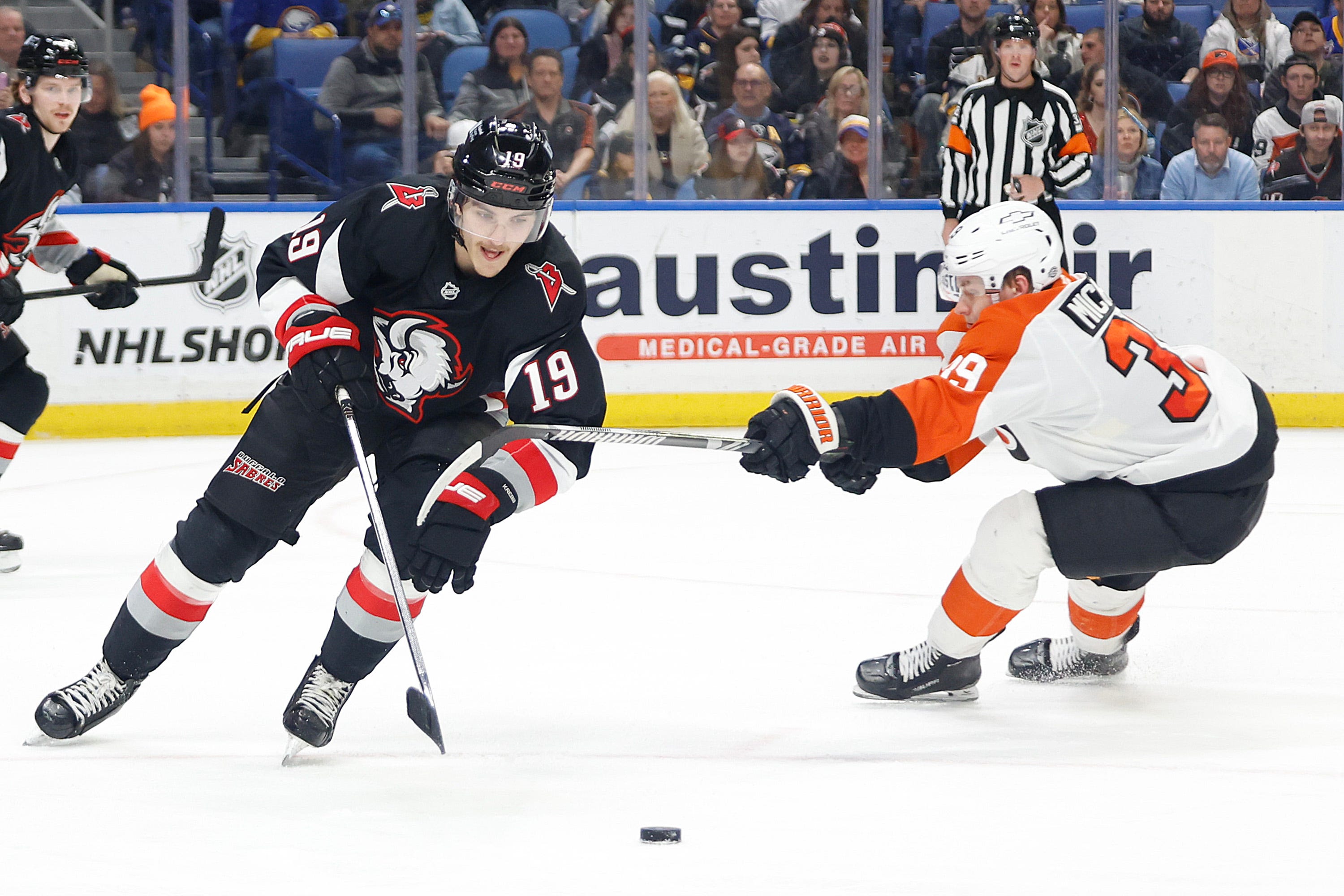 Sabres look to win season series against Flyers on Wednesday