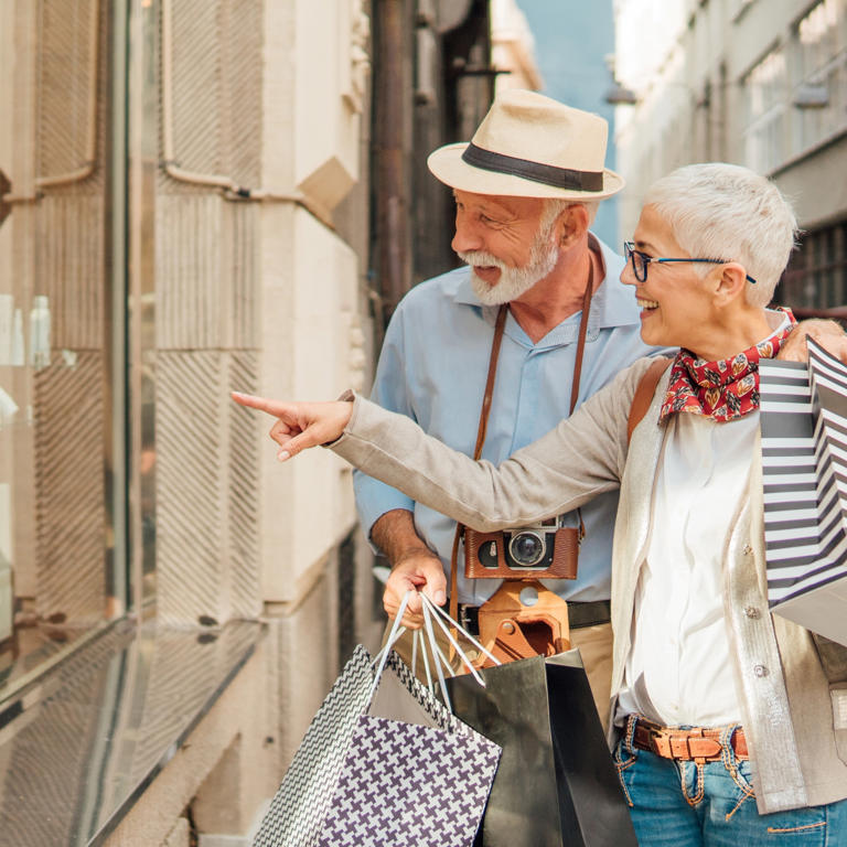 Countries that will pay you to move: Cash grants, incentives and what ...