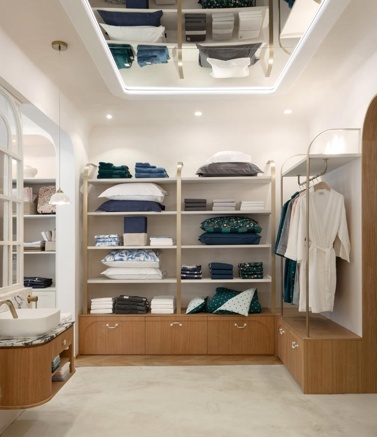 Cette célèbre entreprise de linge de maison fondée en 1888 ouvre sa ...