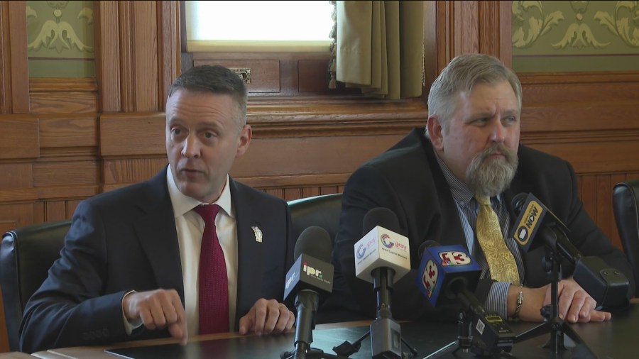 Iowa Senate Republicans introduce property tax overhaul