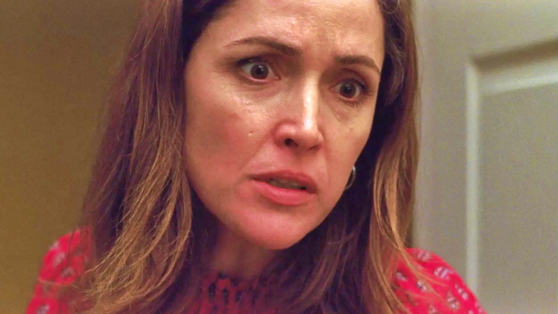 Clip en exclusiva de Si pudiera, te daría una patada, la comedia ...