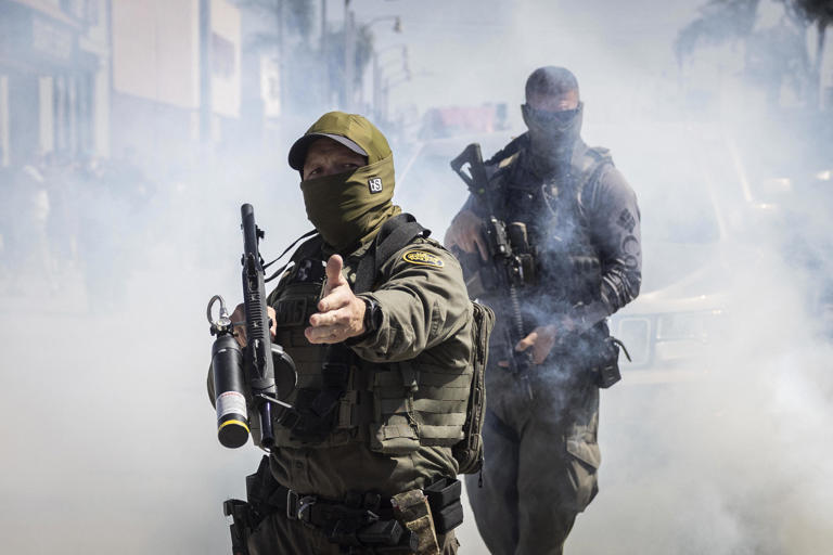 California bill aims to empower citizens against federal officers