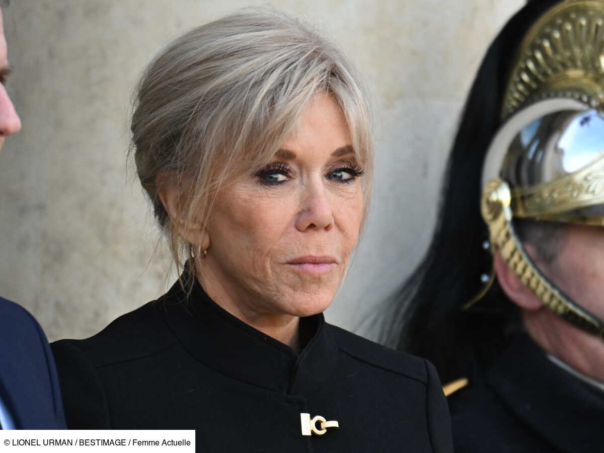 Robe plissée et bottes en cuir Louboutin : Brigitte Macron fait ...
