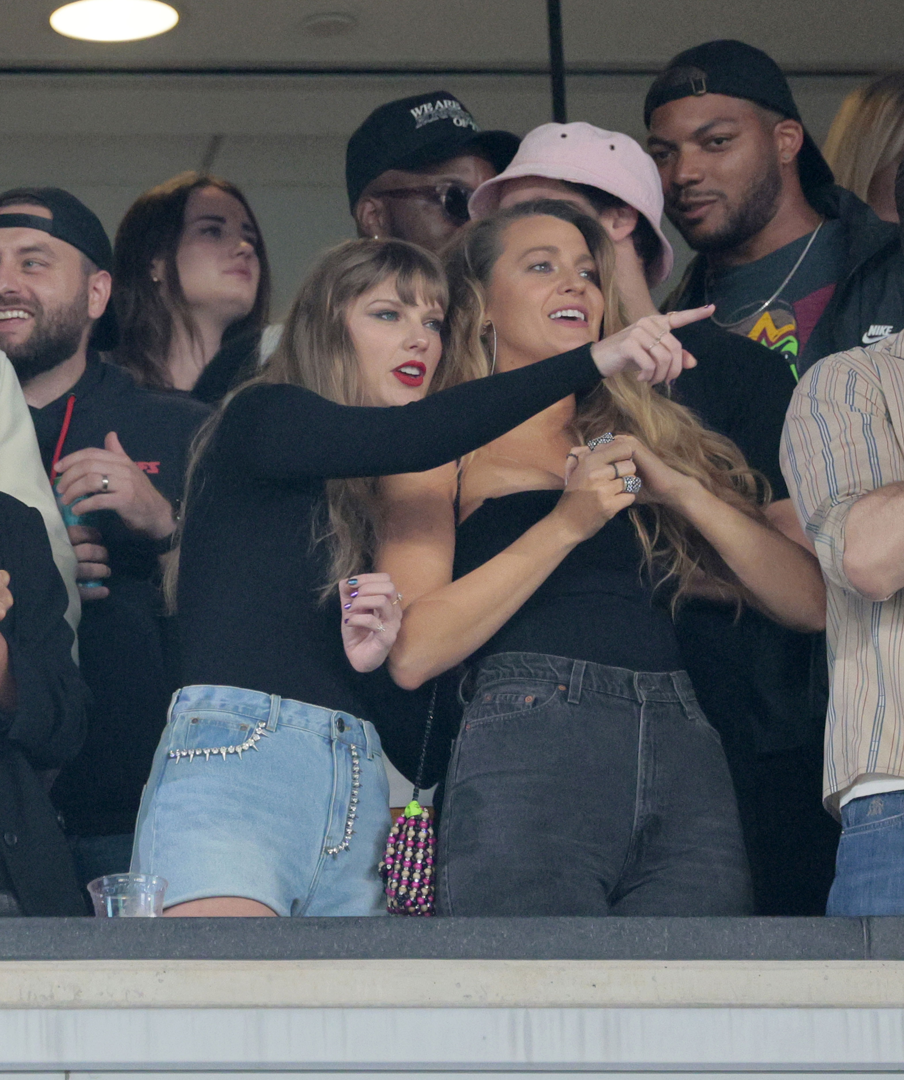 Justin Baldoni attempts to expose Taylor Swift in messy Blake Lively ...