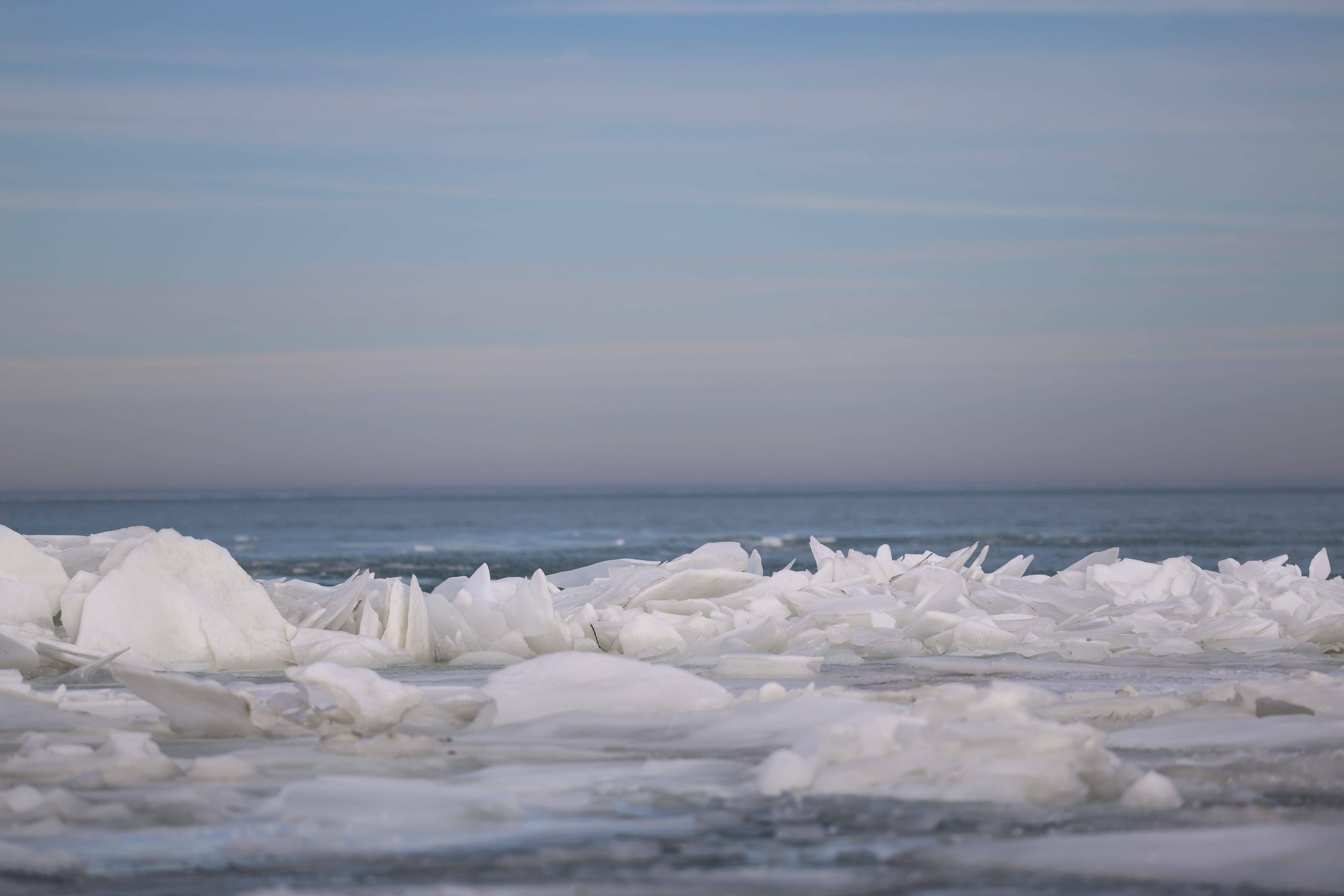 Will Arctic air freeze Lake Erie? Watch rare glass ice effect take hold