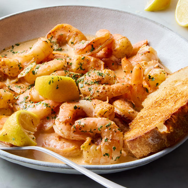 My 20-minute creamy lemon garlic shrimp is a one-pan masterpiece