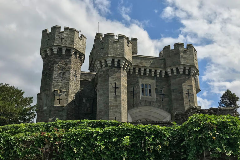 Couple reunited with lost wedding ring 5 years after dropping it into a ...