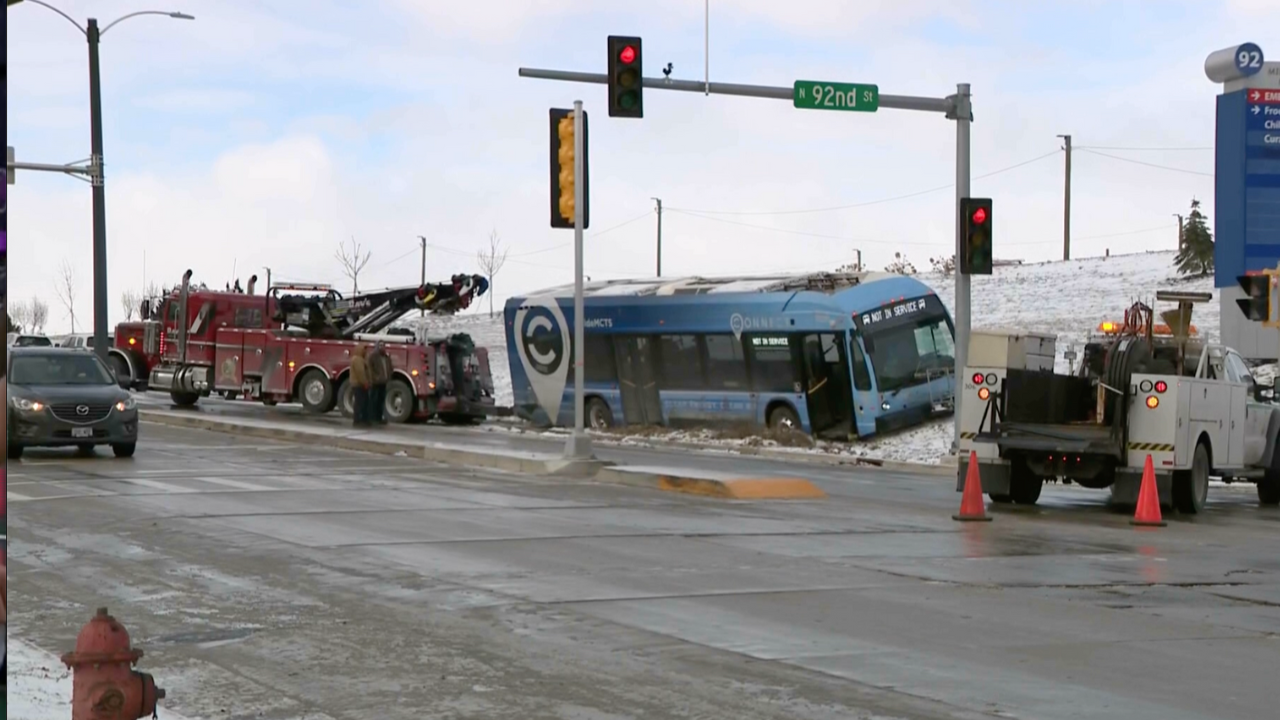 MCTS bus crashes near 92nd Street and Wisconsin Avenue in Milwaukee