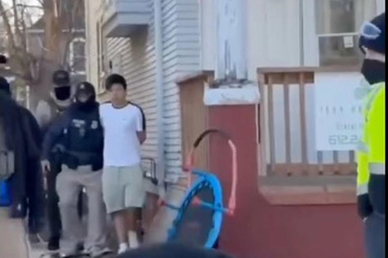 DEM congressman slams ICE for detaining a young boy in the freezing cold