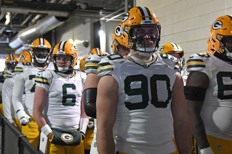 Green Bay Packers have easy decision to make on Lukas Van Ness as he ...