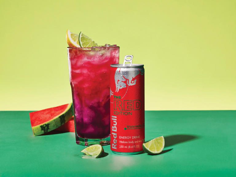 Two beloved casual dining chains get their first joint location at ...