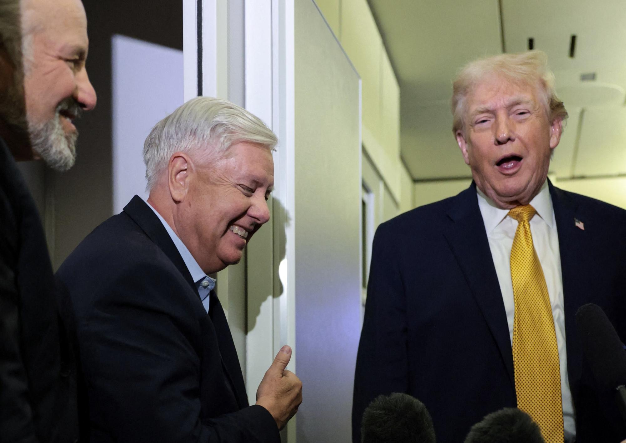 Trump: When the only friends you have left are Bushies and neocons