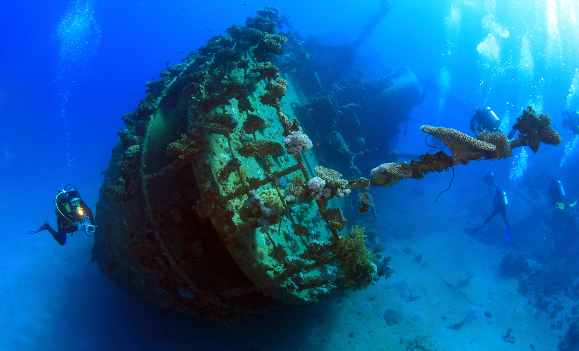Lost pirate shipwreck discovered off Madagascar may hold treasure worth ...