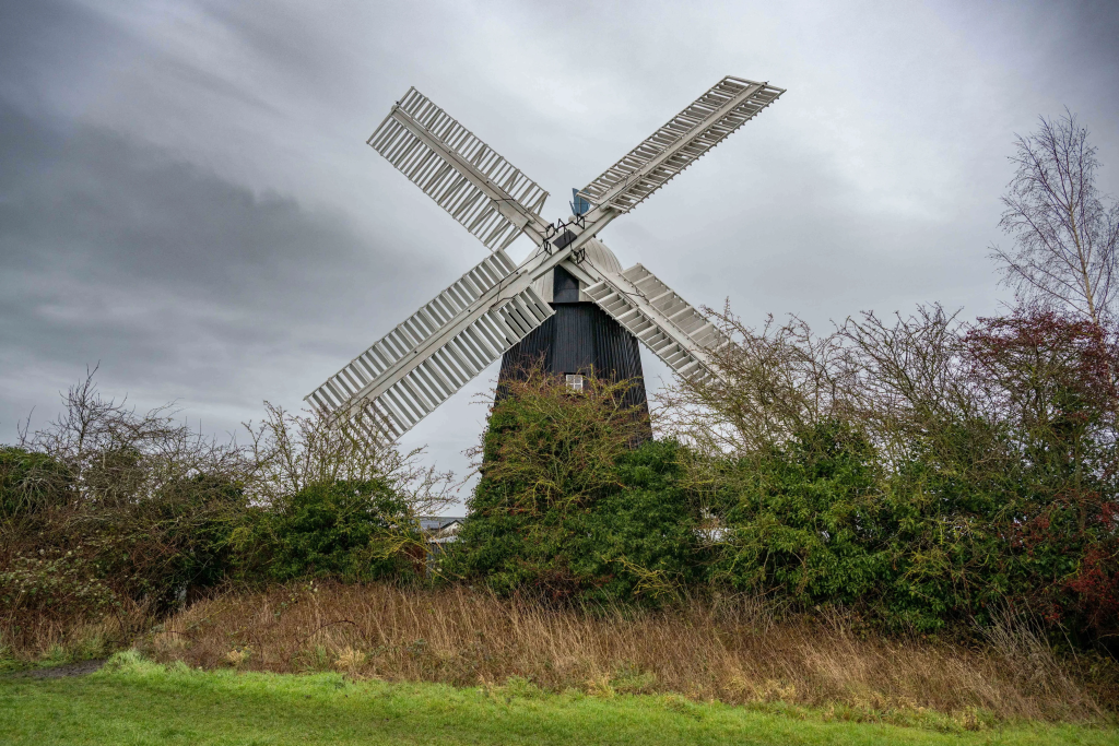 'Windiest' windmill spins 100,000 times a year