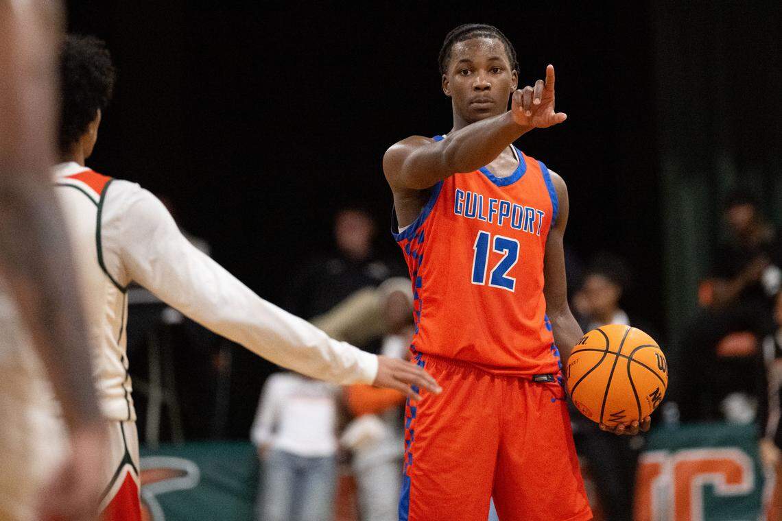 A motivated Gulfport team dismantles West Harrison for 10th straight win