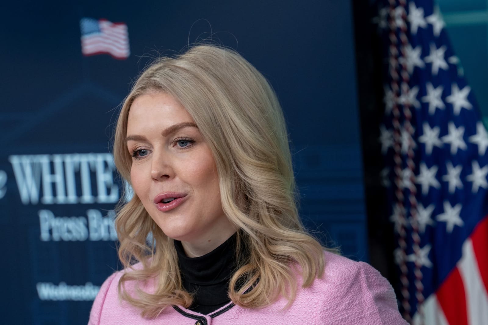 US suspends certain visa procedures for 75 countries