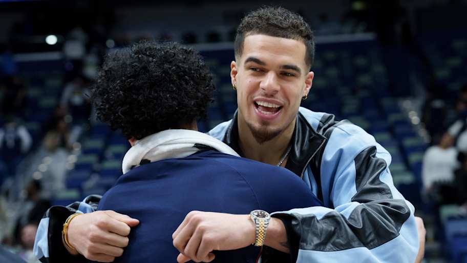 Peyton Watson reacts to Michael Porter sighting at Nuggets-Pelicans