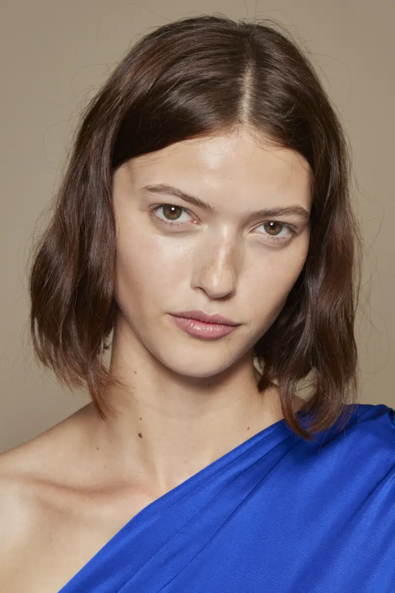 Corrector en pieles maduras: cómo aplicar sin marcar arrugas